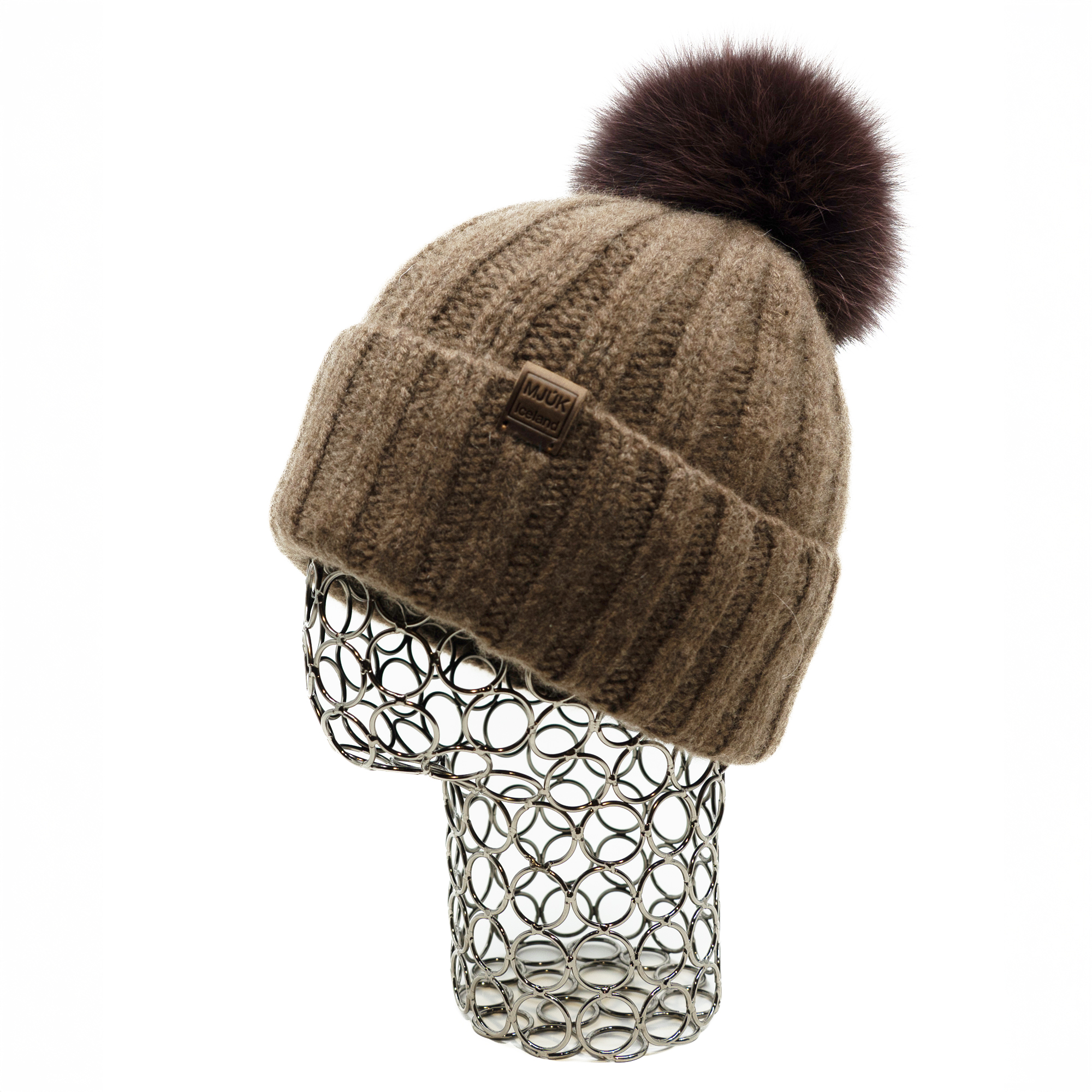 GRL_Brown_pompom_side – Mjúk Iceland